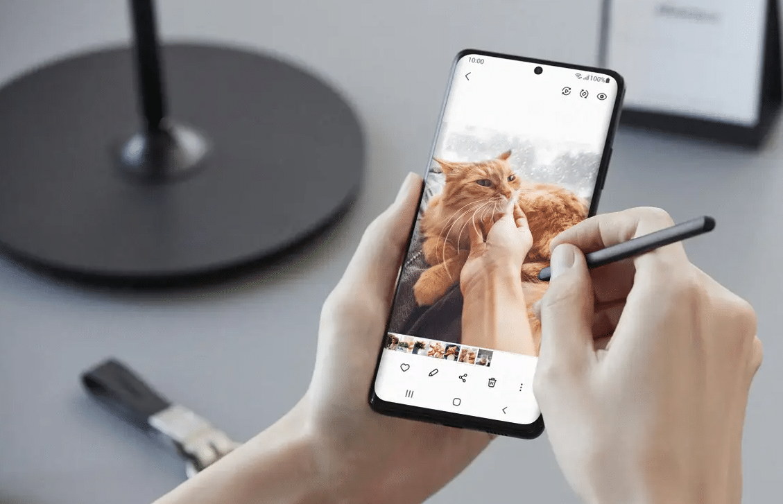 كيفية التقاط الصور باستخدام صوتك في هواتف سامسونج - Art and Tech Gallery